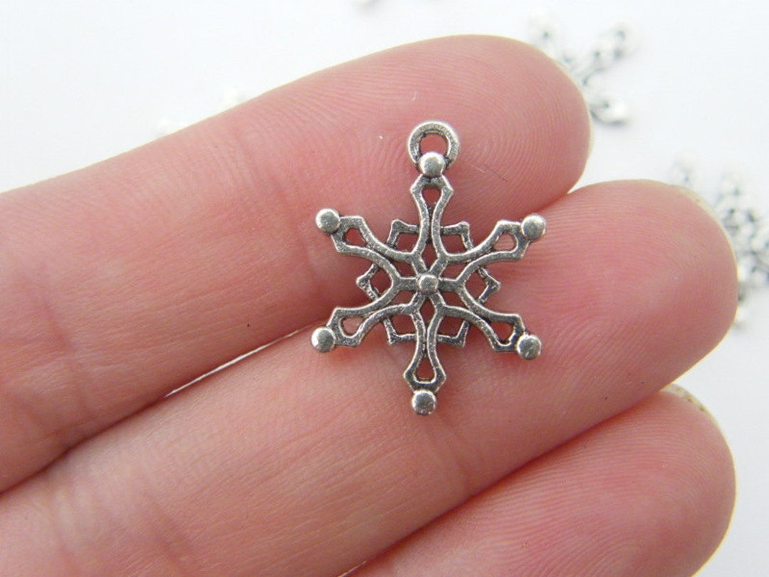 BULK 50 Snowflake Charms Antique Silver Tone SF16 - Etsy