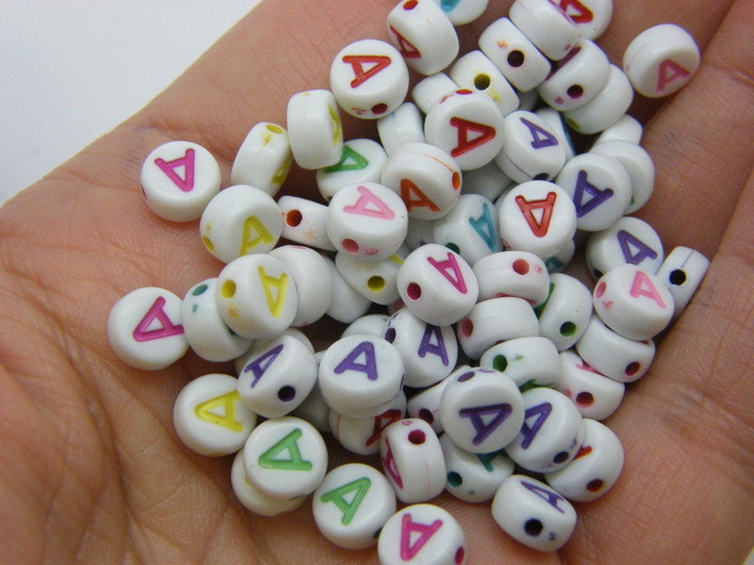 200 Letter A Acrylic Round Alphabet Beads White and Random Colours ...
