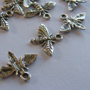 BULK 50 Bee Charms Antique Silver Tone A317 - SALE 50% OFF - Etsy