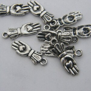 12 Hand Heart Charms Antique Silver Tone M241 - Etsy
