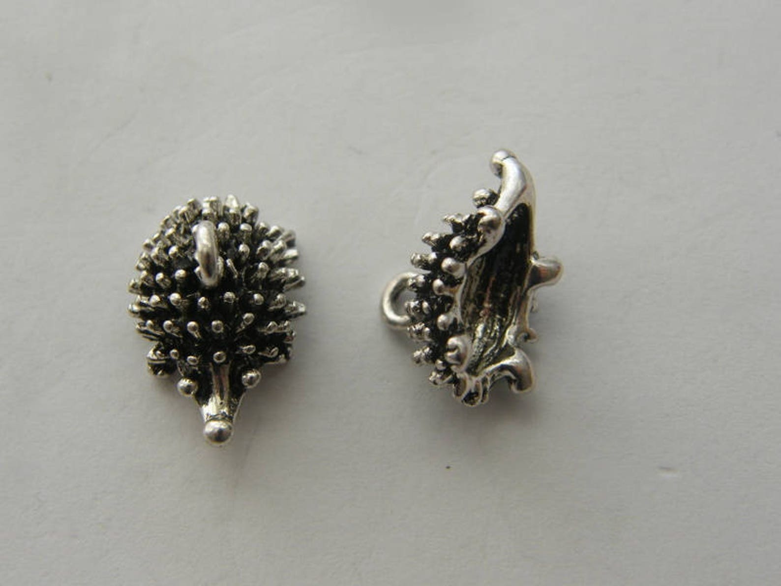 4 Hedgehog Charms Antique Silver Tone A656 - Etsy