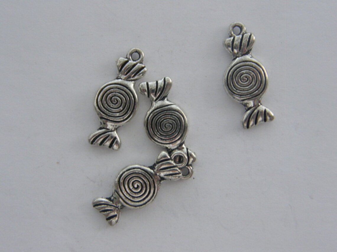 6 Sweet Charms Antique Silver Tone FD161 - Etsy