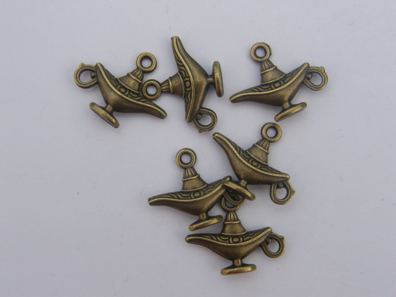 BULK 30 Magic Lamp Charms Antique Bronze Tone P624 - SALE 50% OFF - Etsy