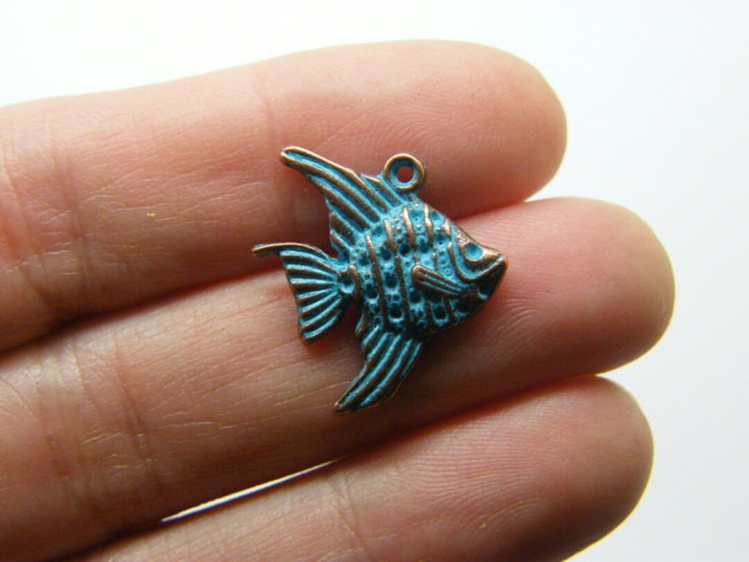 8 Fish Charms Copper and Blue Patina Tone FF654 - Etsy