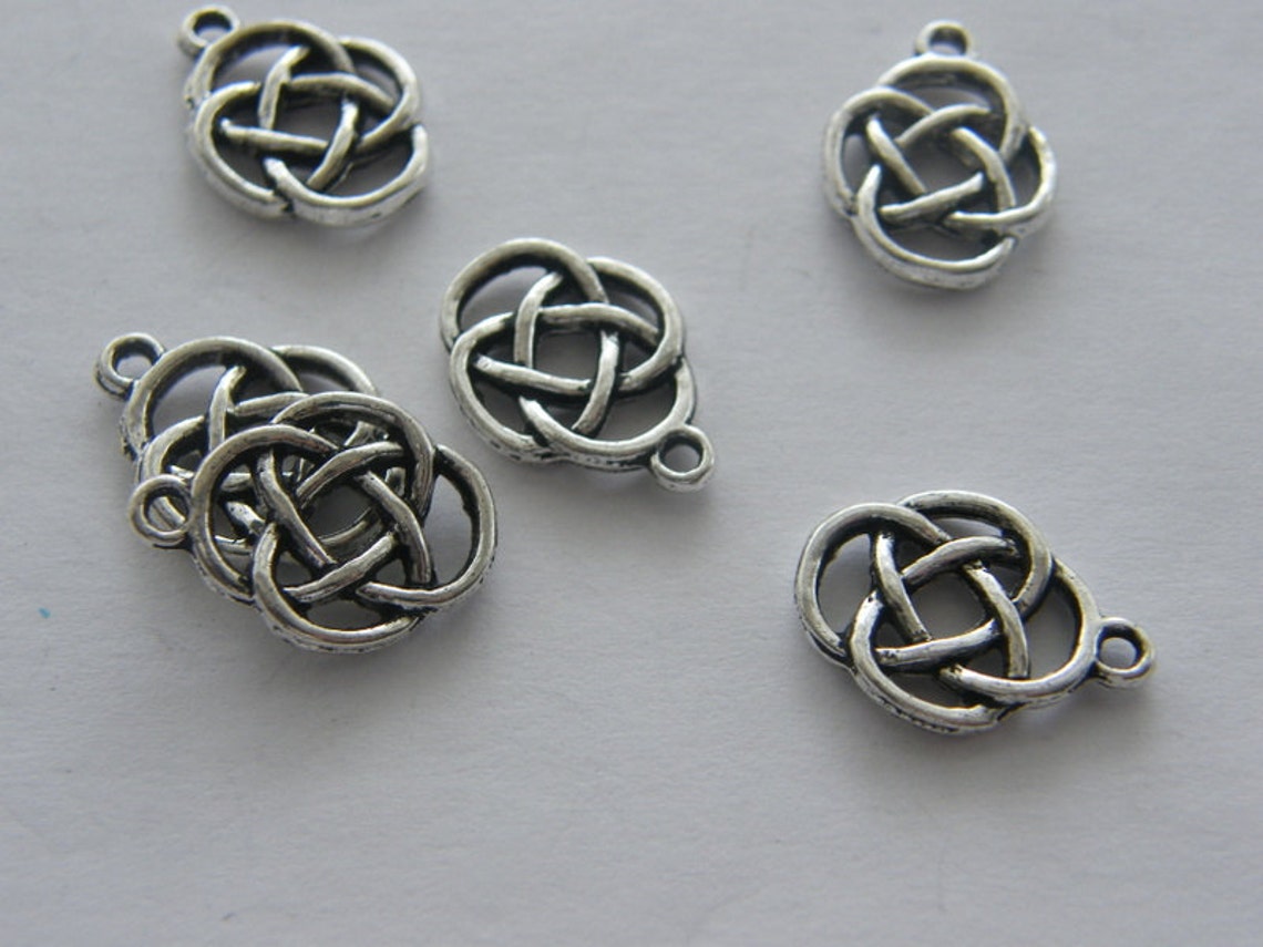 BULK 50 Celtic Knot Charms Antique Silver Tone R37 - Etsy