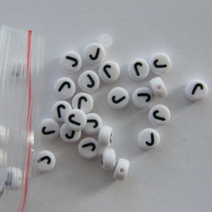 100 Letter J Acrylic Round Alphabet Beads White and Black - Etsy
