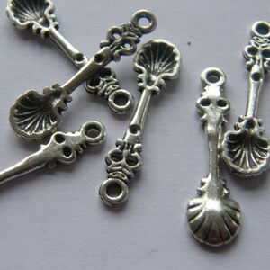 8 Spoon Charms Antique Silver Tone FD83 - Etsy
