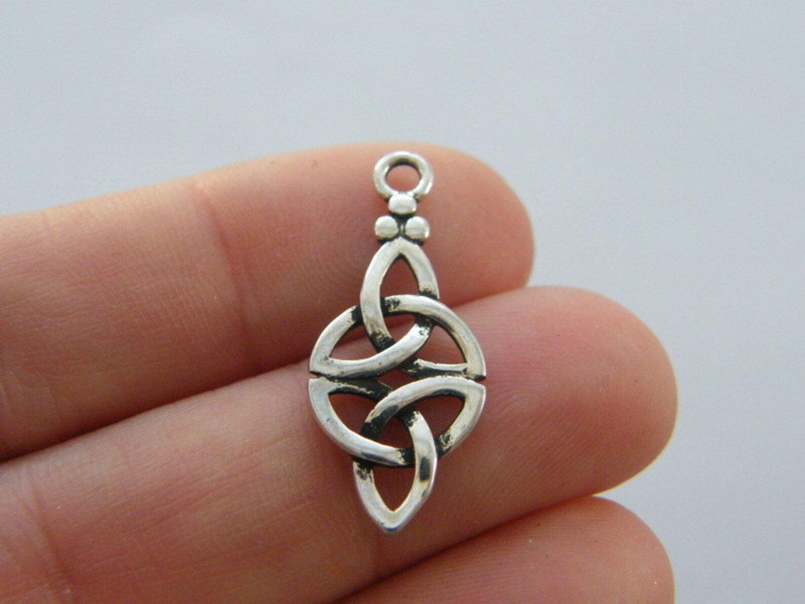 BULK 10 Celtic Knot Charms Antique Silver Tone R102 - Etsy