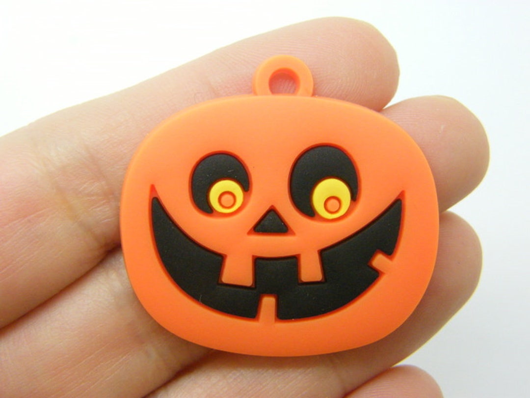 16 Pumpkin Halloween Pendants PVC Plastic HC1041 - Etsy