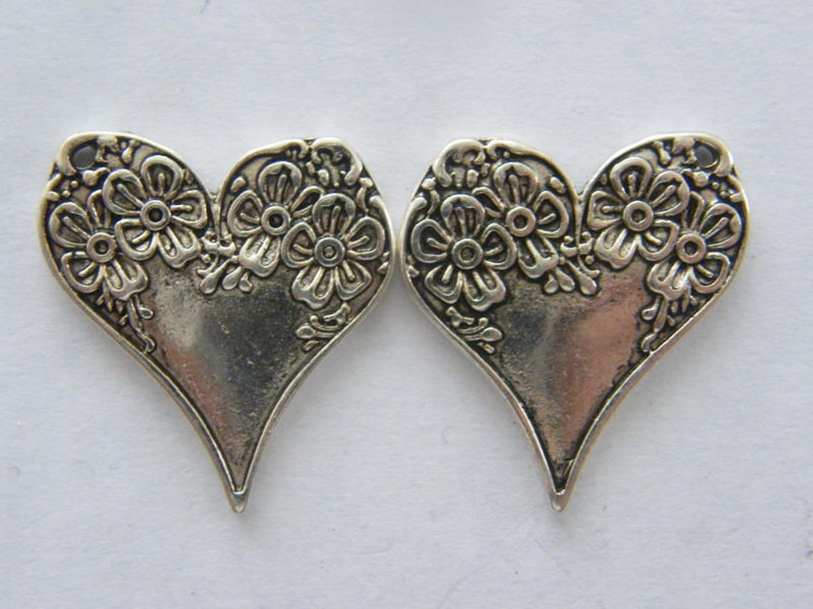 4 Heart Charms Antique Silver Tone H46 - Etsy
