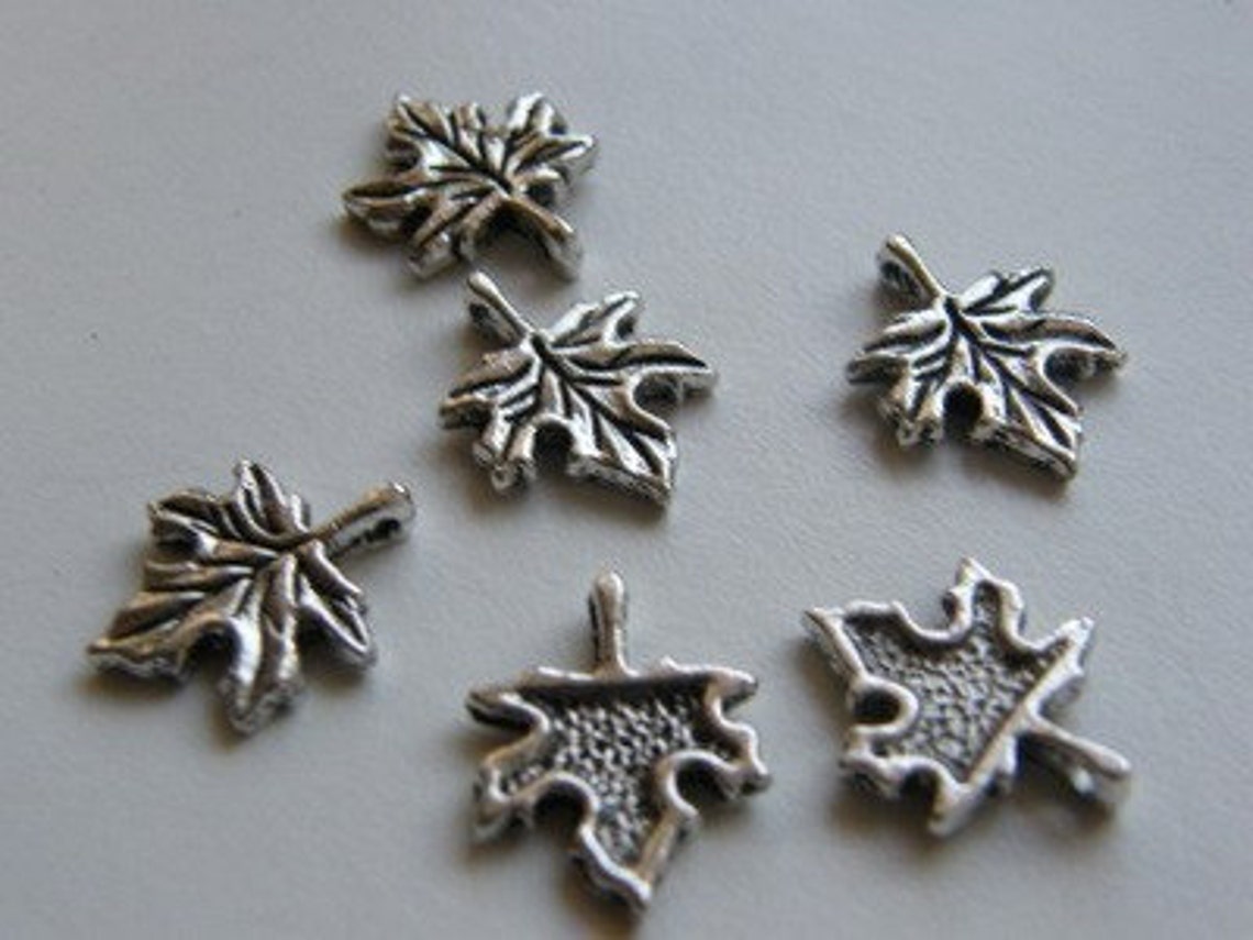 10 Maple Leaf Charms Antique Silver Tone L11 | Etsy