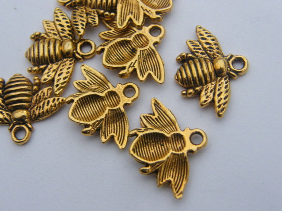 BULK 50 Bee Charms Antique Gold Tone A564 - Etsy