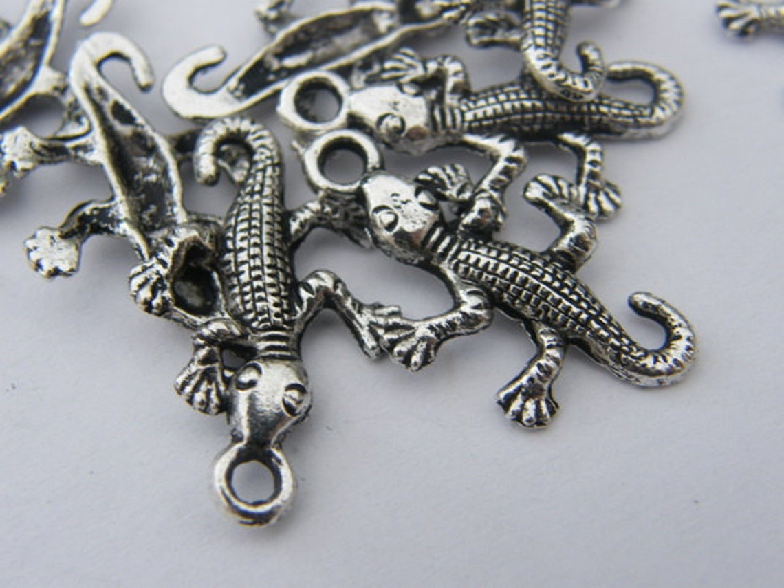 8 Lizard or Gecko Charms Antique Silver Tone A82 - Etsy