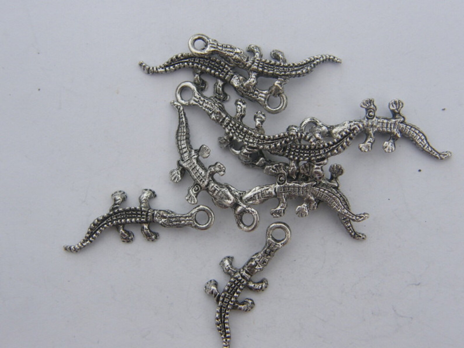 10 Crocodile Alligator Charms Antique Silver Tone A16 - Etsy