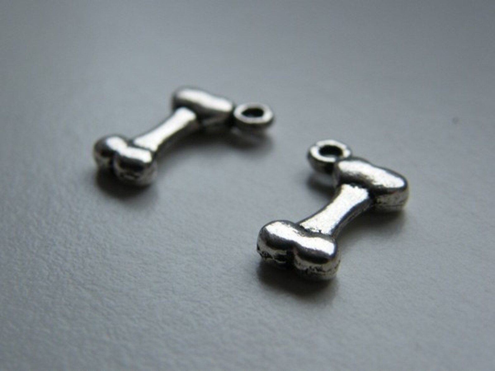 BULK 50 Bone Charms Antique Silver Tone A791 - SALE 50% OFF - Etsy