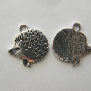 BULK 20 Hedgehog Charms Antique Silver Tone A657 - Etsy