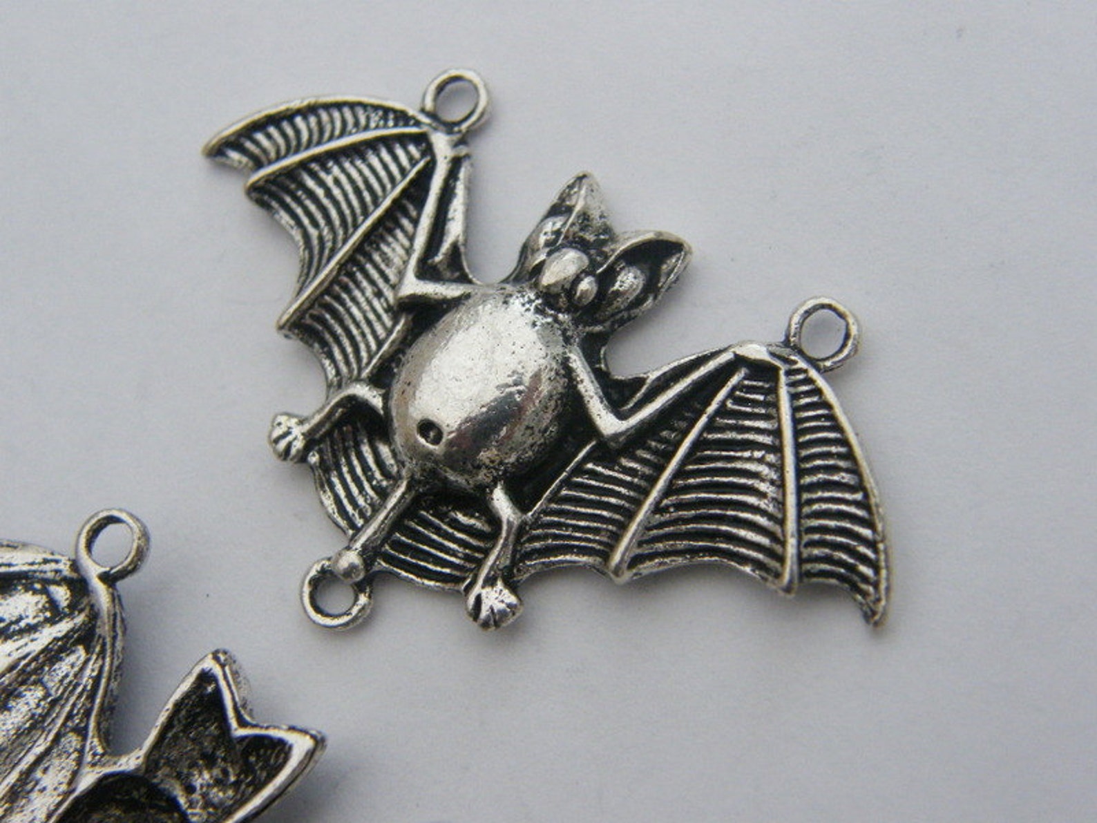 BULK 10 Bat Connector Charms Antique Silver Tone HC93 | Etsy