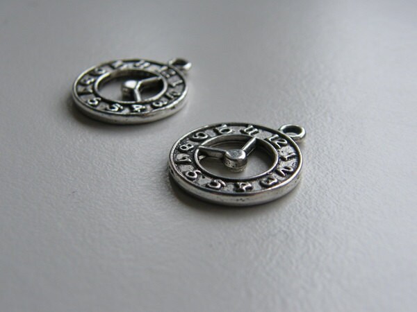 BULK 50 Clock Charms Antique Silver Tone P187 - Etsy