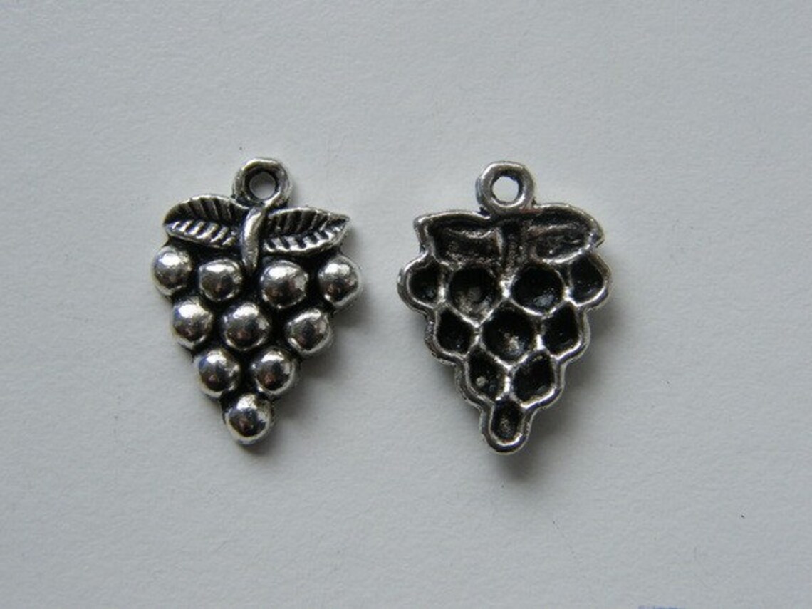 BULK 30 Bunch of grapes charms antique silver tone FD227 | Etsy