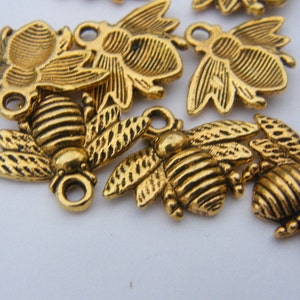 BULK 50 Bee Charms Antique Gold Tone A564 - Etsy