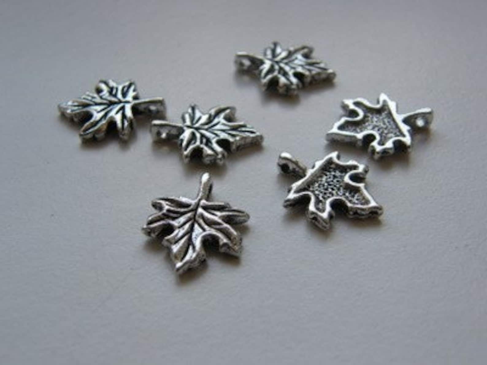 10 Maple Leaf Charms Antique Silver Tone L11 - Etsy