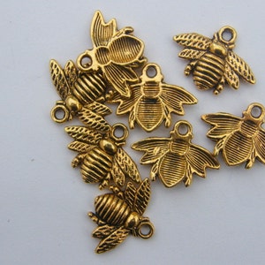 BULK 50 Bee Charms Antique Gold Tone A564 - Etsy