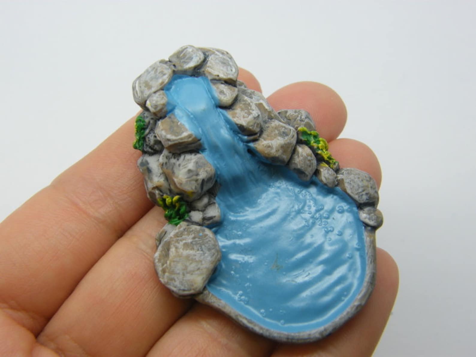 1 Pond Waterfall Miniature Dollhouse Resin WT52 - Etsy