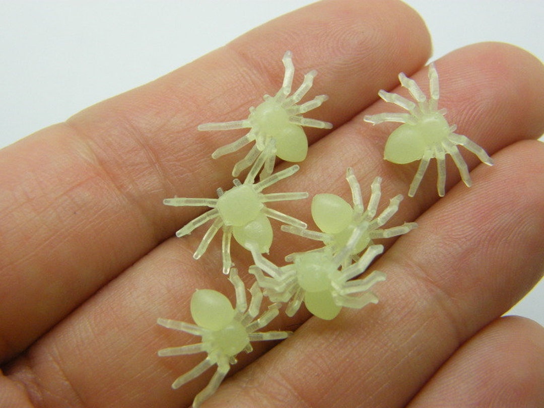 50 Spider Glow in the Dark Embellishment 15 X 11mm HC 164 - Etsy