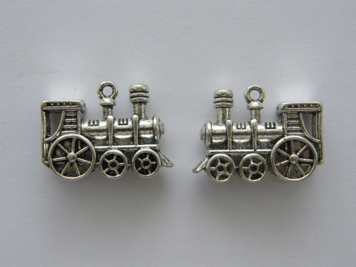 2 Train Charms Antique Silver TT84 - Etsy