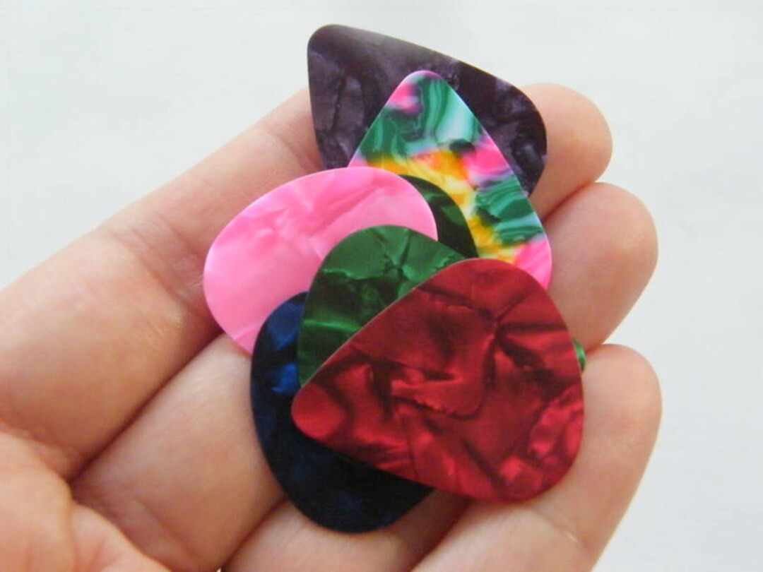 10 Guitar Picks Plastic Assorted Colours MN12 - Etsy