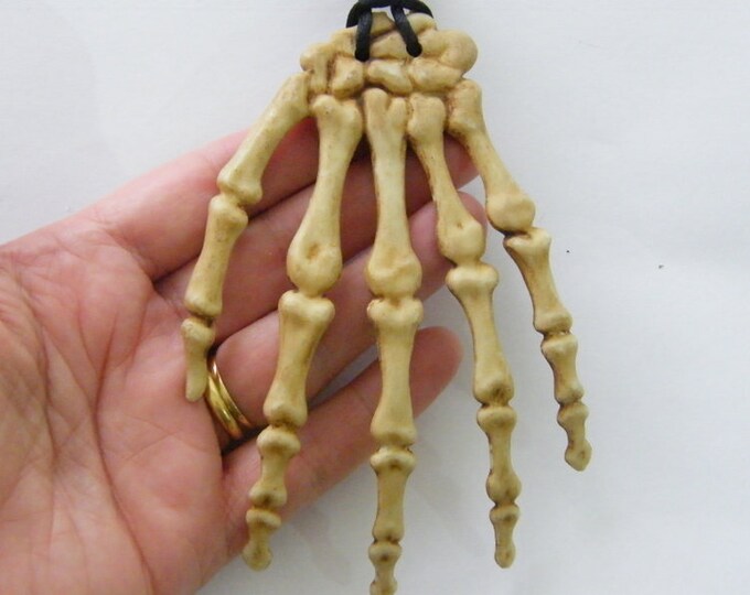 1 Skeleton Hand Pendant 4 Skeleton Finger Pendants and 6 Skull Beads ...