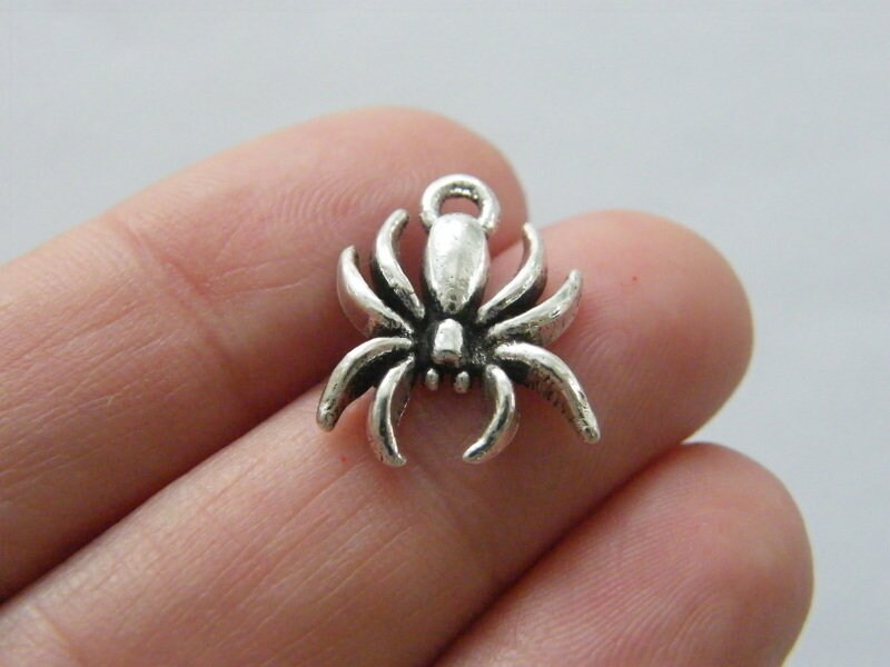8 Spider Charms Antique Silver Tone HC137 - Etsy