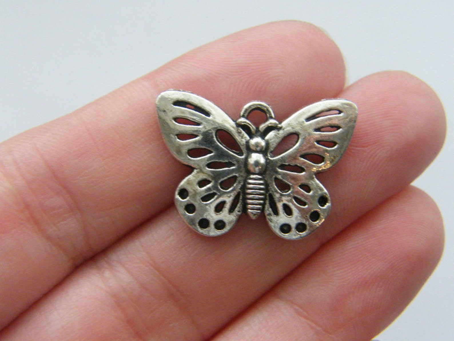 BULK 30 Butterfly Charms Antique Silver Tone A354 - Etsy