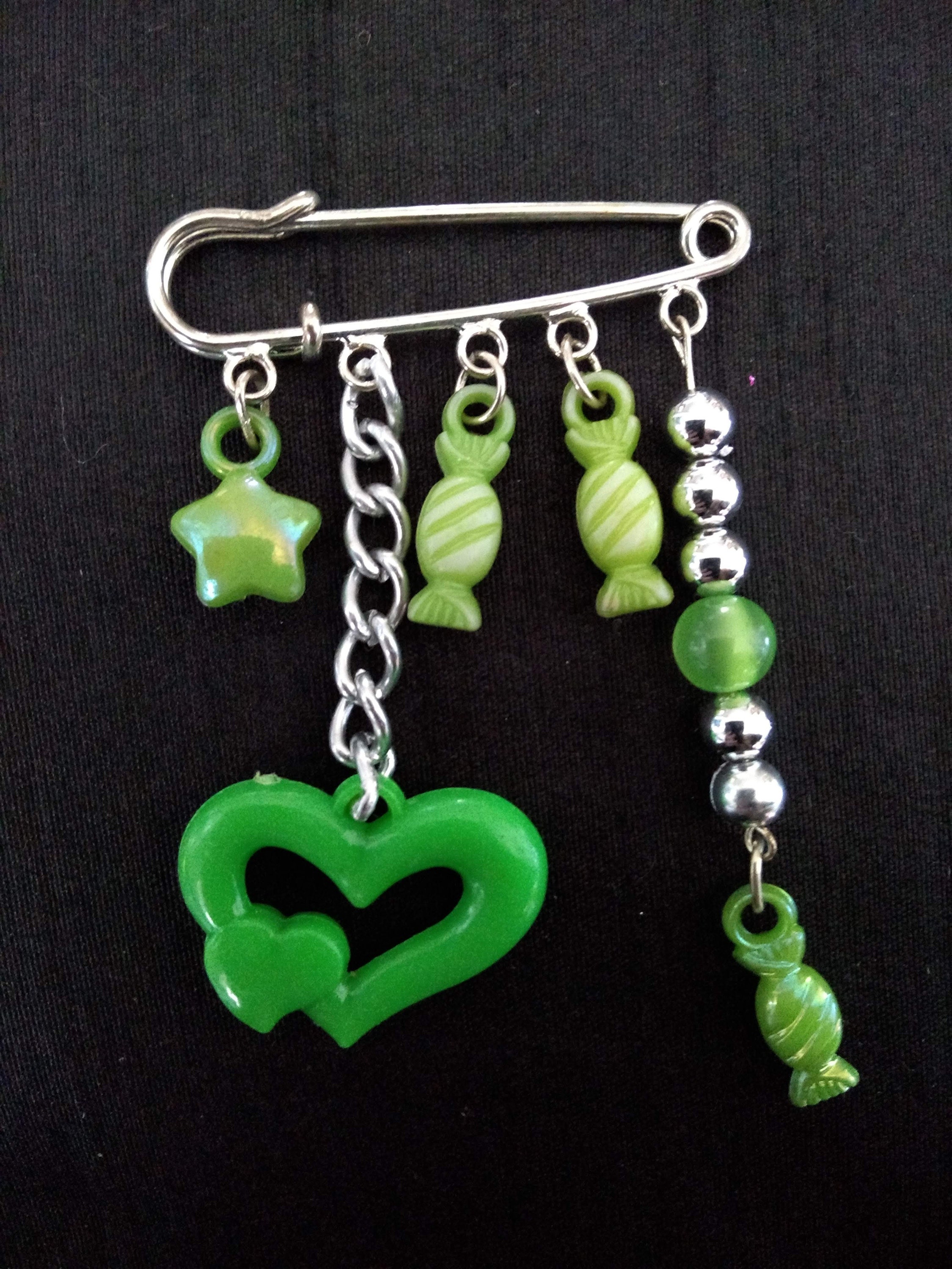 Green Charm Kilt Pin - Etsy