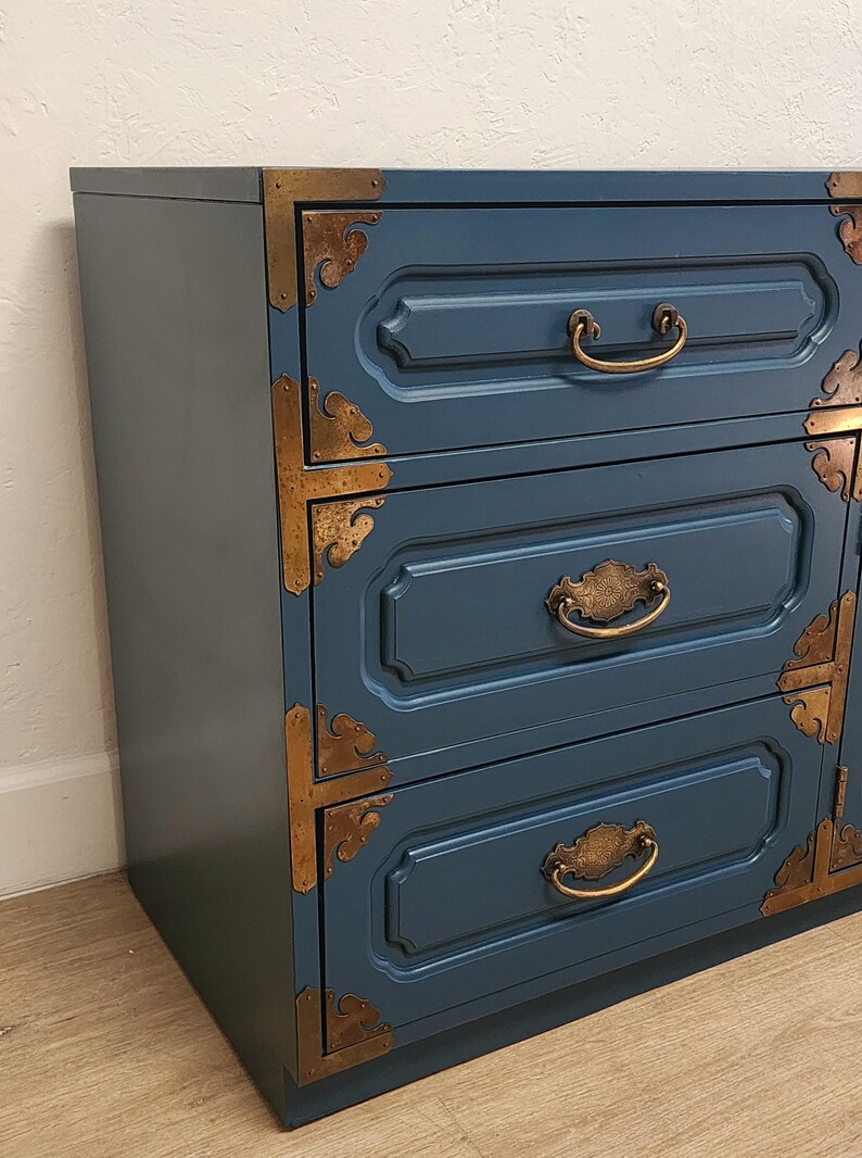 Vintage BLUE Bernhardt Chinoiserie 9 Drawer Campaign Buffet Dresser ...