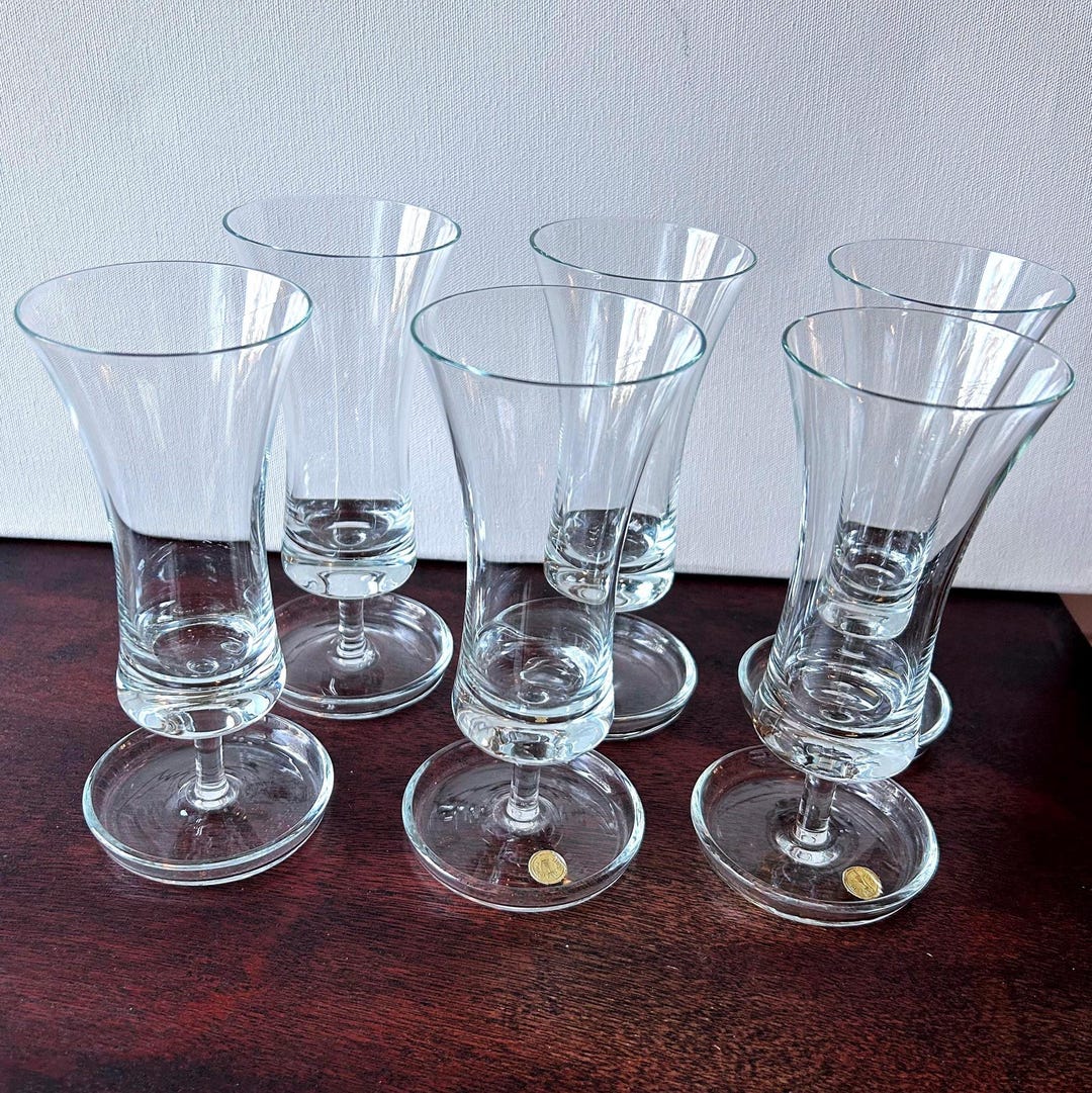 Champagne Flutes With Rolled Base Attached Saucer. Set of 6. Tulip ...
