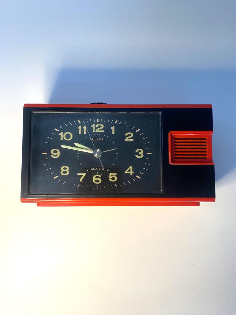 1980s Retro Seiko Alarm Clock: Red & Black Minimalist Decor - Etsy