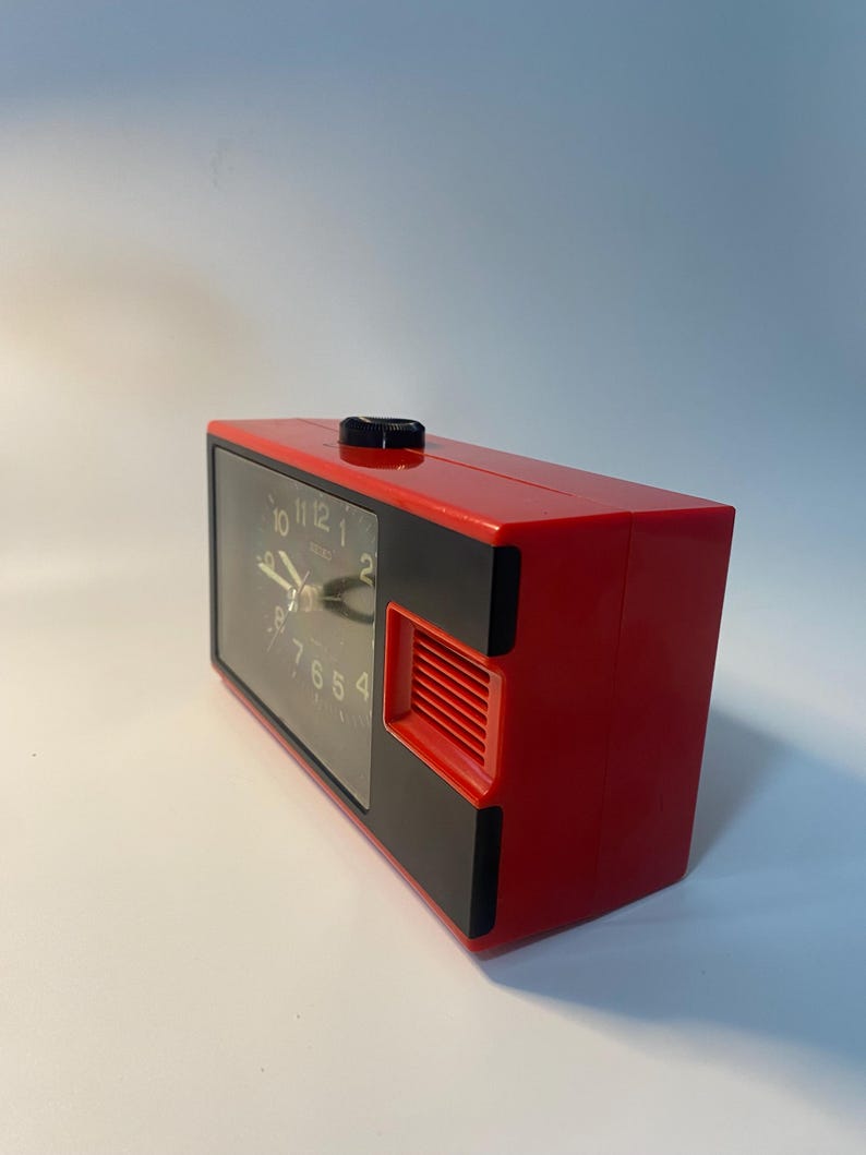 1980s Retro Seiko Alarm Clock: Red & Black Minimalist Decor - Etsy