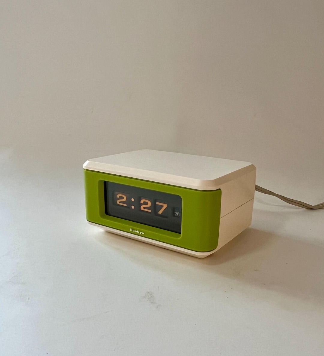 1970s Green Sankyo Flip Clock: Retro Space Age Decor, Near Mint ...