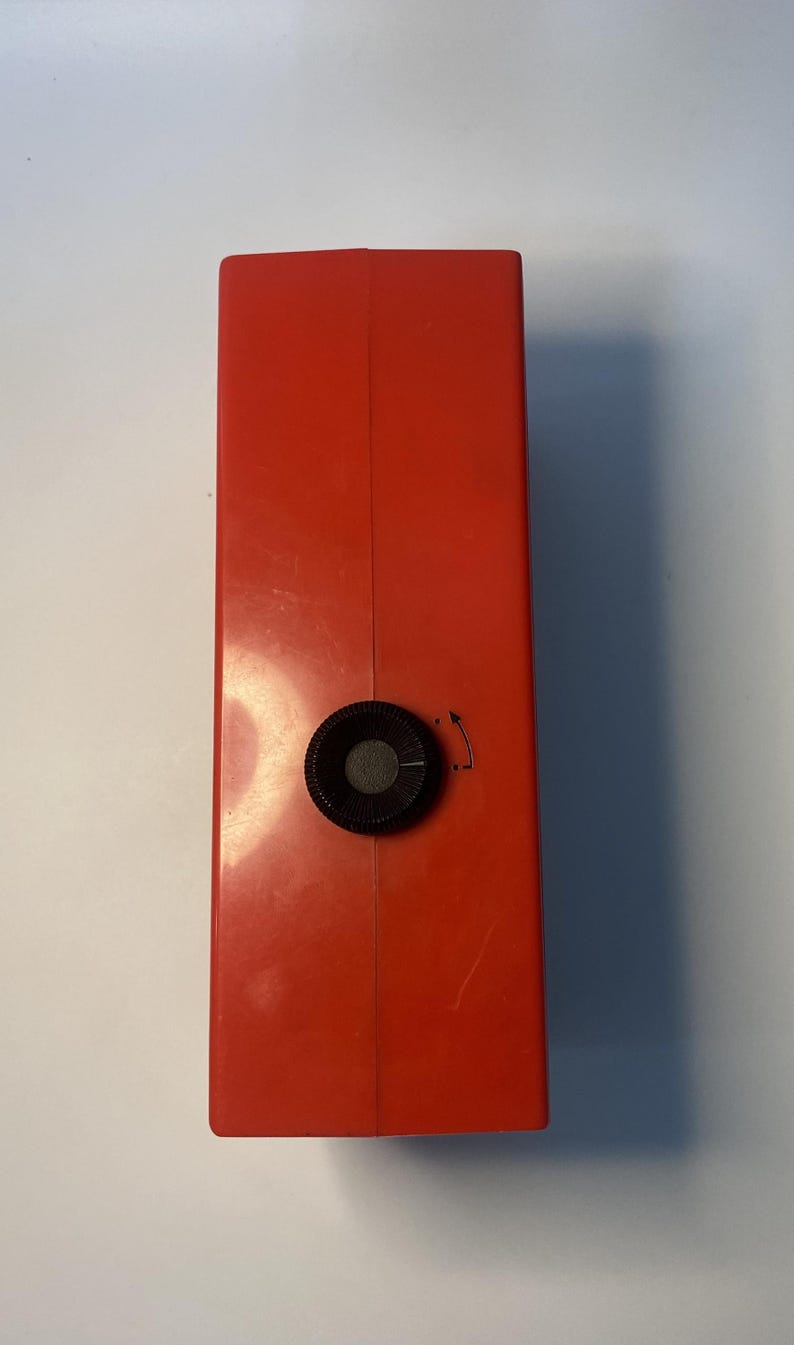 1980s Retro Seiko Alarm Clock: Red & Black Minimalist Decor - Etsy