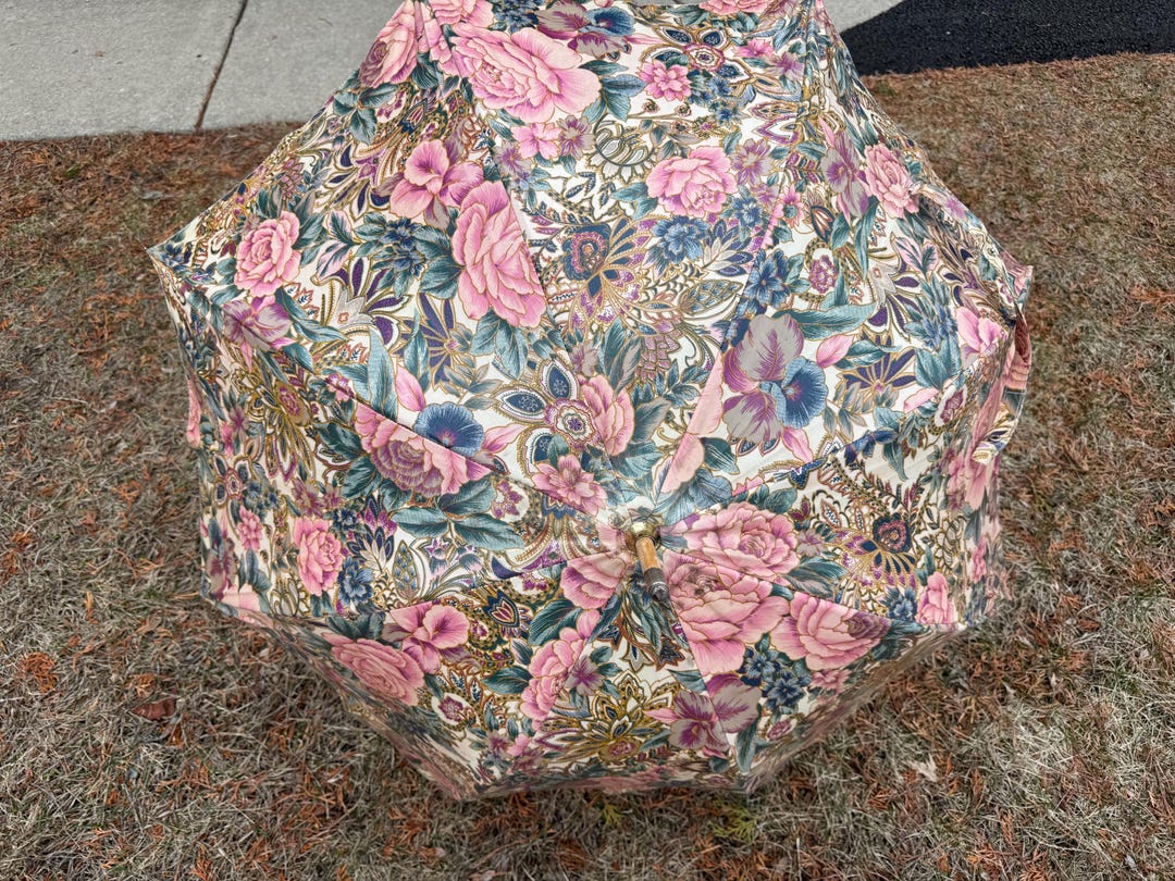 RARE Vtg VICTORIA’S SECRET Victoria's Umbrella Parasol Floral Canvas ...