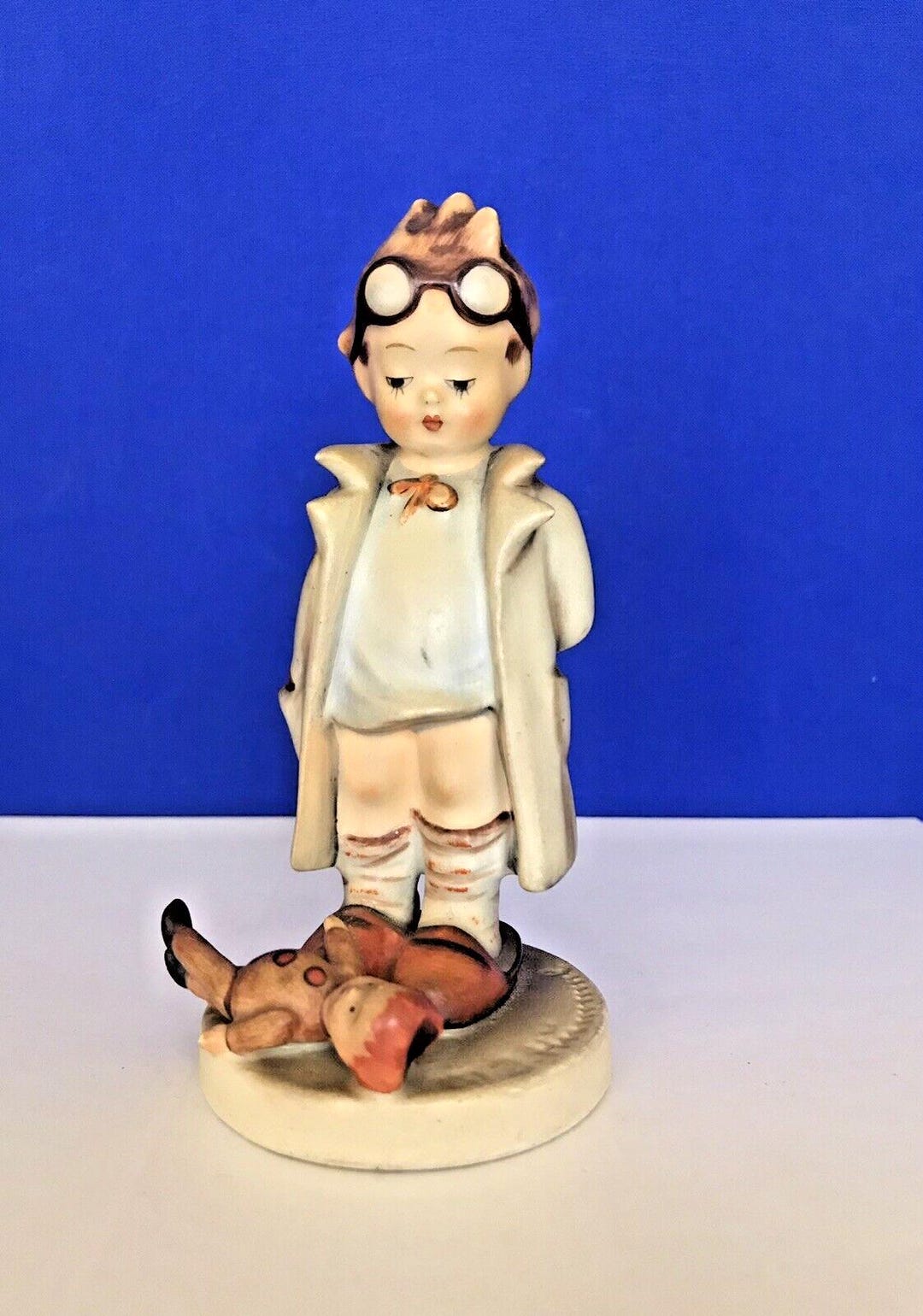 MINT - DOCTOR Hum #127 Early TMK2 RARE: Legs Extend Over Base Edge ...