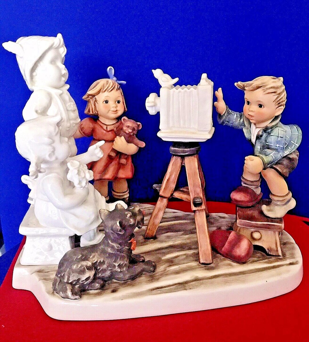 Mint - Half Painted PICTURE PERFECT Collector's Fig #2100 Limited ...