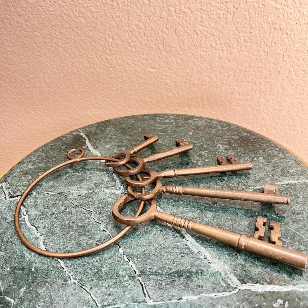Large Vintage Solid Brass Set of 5 Decorative Skeleton Keys With ...