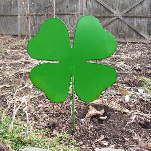 Shamrock Garden Stake Saint Patrick's Day Clover Wall - Etsy