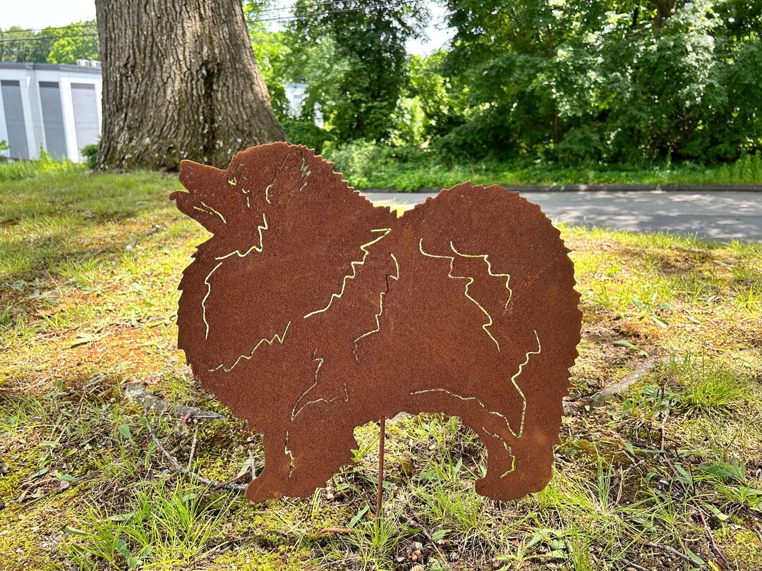 Keeshond Garden Stake or Wall Art, Dog Memorial, Dog Statue, Garden ...