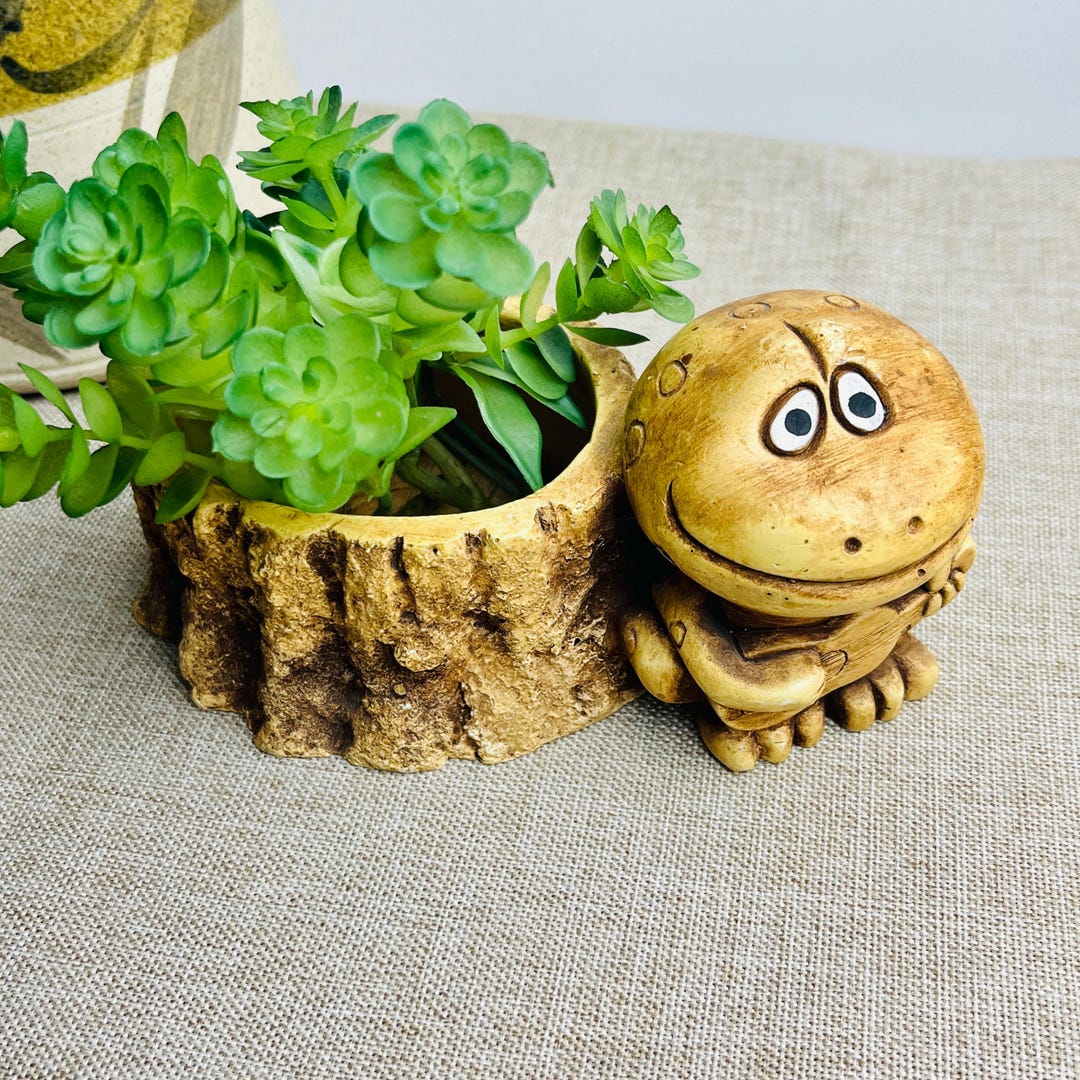 Whimsical Resin Log Planter With Happy Frog – Rustic Tree Stump Animal ...
