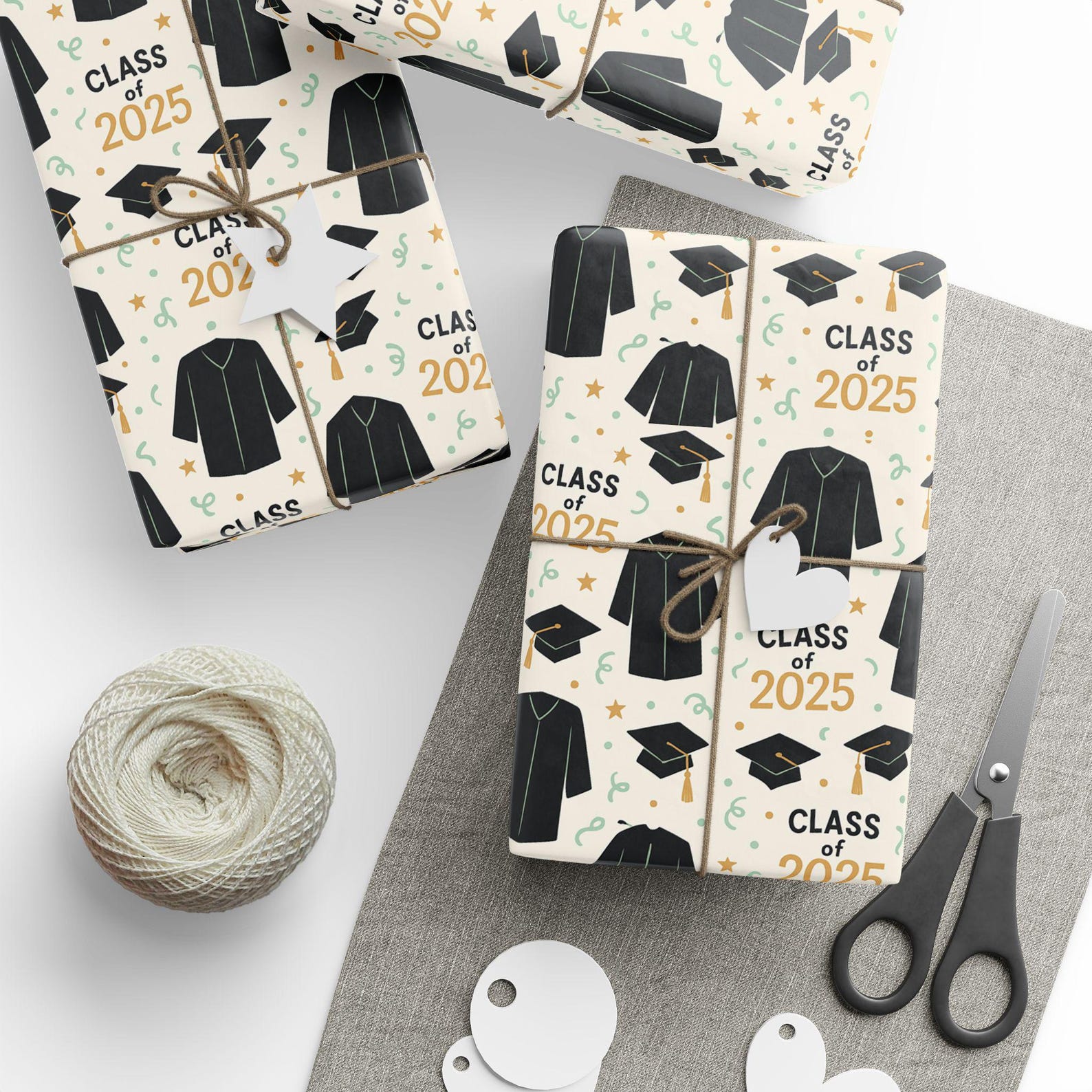 Class of 2025 Graduation Wrapping Paper: Festive Celebratory Gift Wrap ...