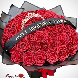 Customizable Eternal Rose Bouquet W/ Crown, LED Lights & Personalized Text - 100 Red Roses Ramo ...