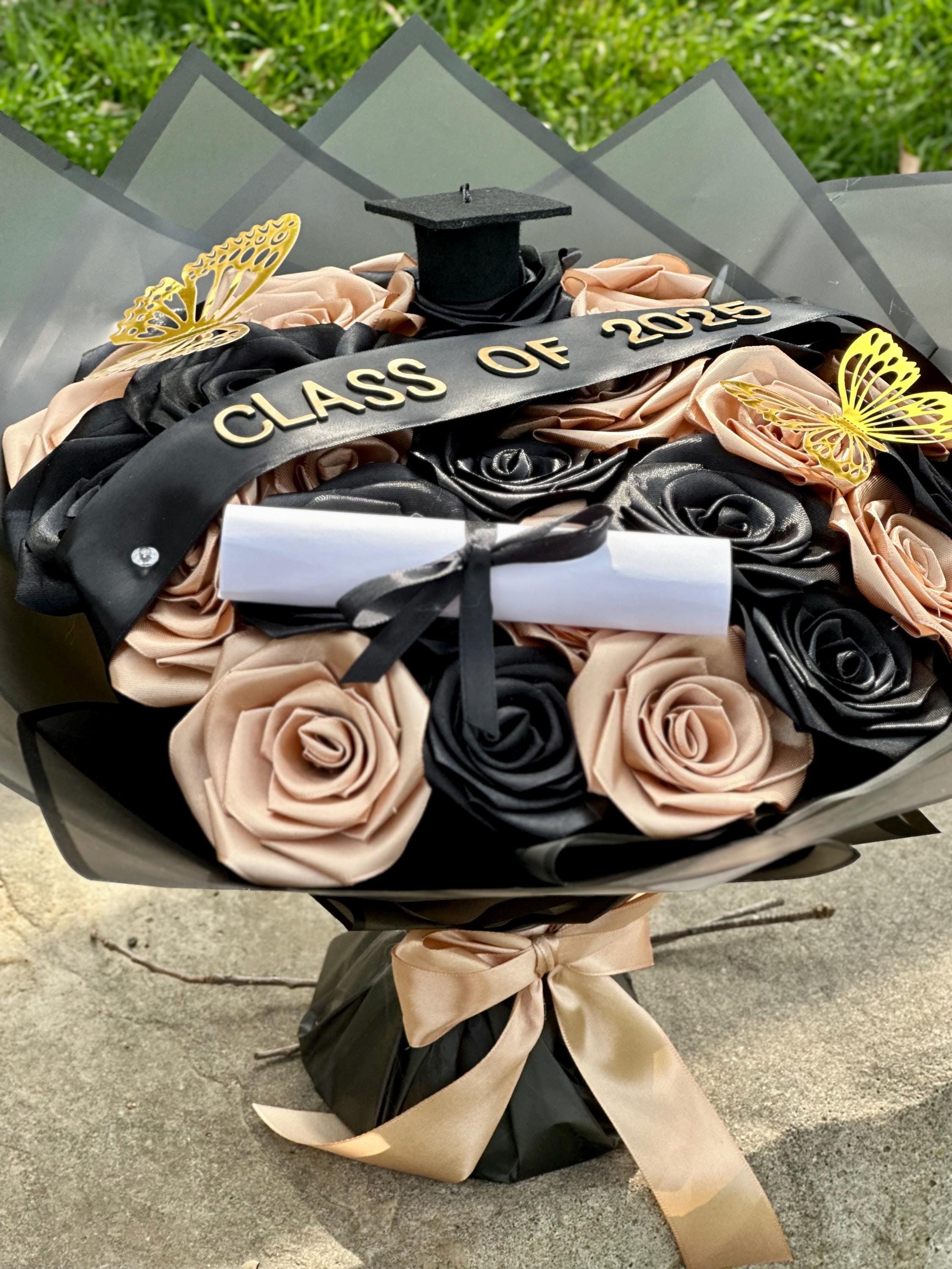Graduation Bouquet With Cap & Diploma, Class of 2025 Graduation Gift ...